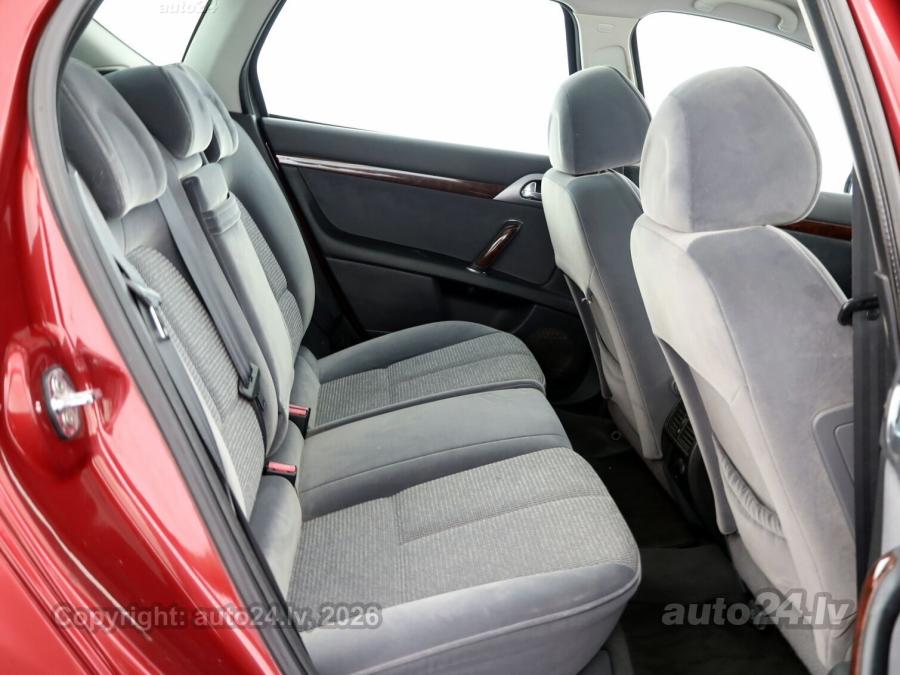 Sarkans Peugeot 407 2006 Tallina, ar dzinēja tilpumu 2.00 L un nobraukumu 215 tūkst. km par 1399 €, foto 8 vietnē AUTOMOTO.COM.LV