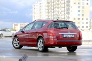 Red Peugeot 407 2007 in Vilnius, with an engine capacity of 2.18 L and mileage of 347 thousand km for 1150 €, photo 5 on AUTOMOTO.COM.LV