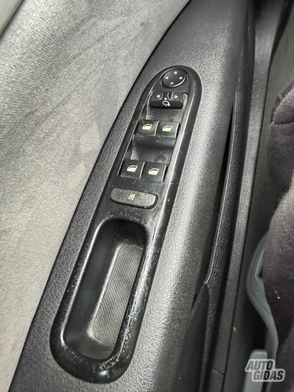 Peugeot 407 2005 Radviliškis, ar dzinēja tilpumu 2.00 L un nobraukumu 190 tūkst. km par 1300 €, foto 5 vietnē AUTOMOTO.COM.LV
