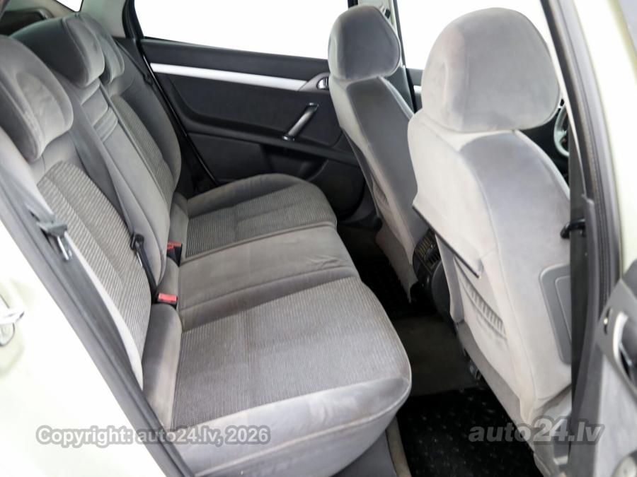 Peugeot 407 2006 Tallina, ar dzinēja tilpumu 2.00 L un nobraukumu 312 tūkst. km par 1399 €, foto 8 vietnē AUTOMOTO.COM.LV