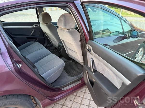 Violets Peugeot 407 2006 Ventspils, ar dzinēja tilpumu 2.00 L un nobraukumu 173 tūkst. km par 1200 €, foto 3 vietnē AUTOMOTO.COM.LV