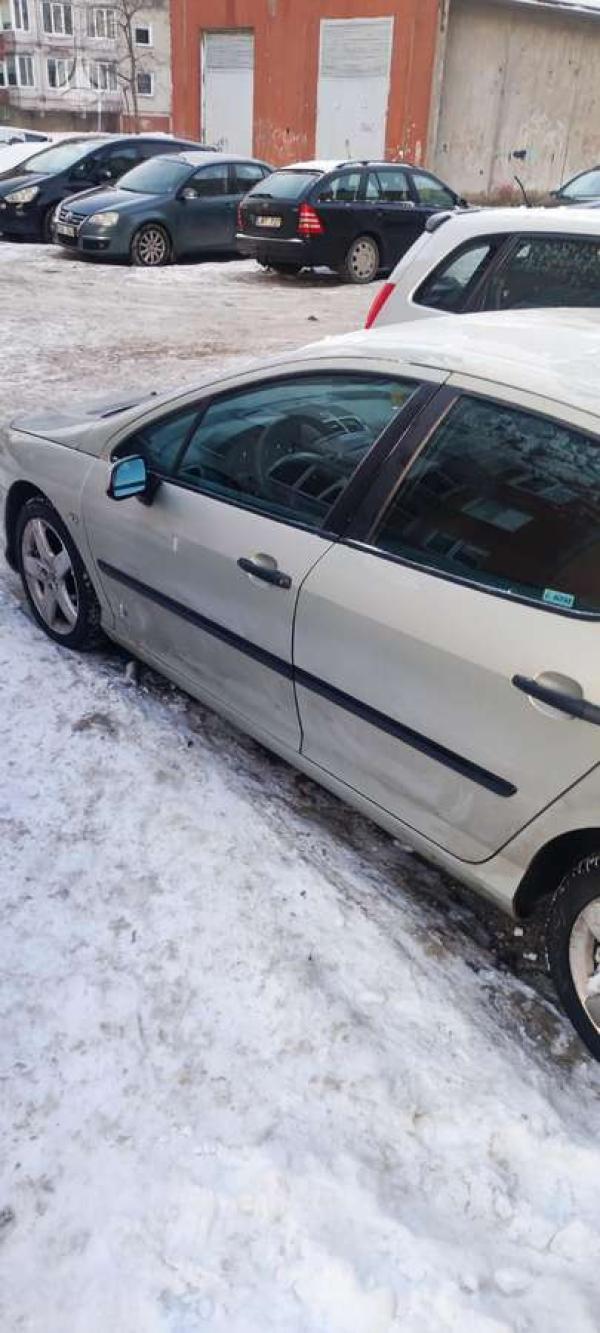 Yellow Peugeot 407 2004 in Klaipeda, with an engine capacity of 1.56 L and mileage of 300 thousand km for 800 €, photo 4 on AUTOMOTO.COM.LV