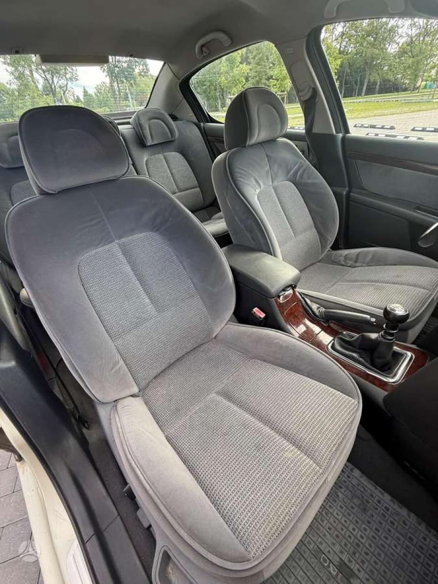 Dzeltens Peugeot 407 2007 Kauņa, ar dzinēja tilpumu 2.00 L un nobraukumu 235 tūkst. km par 1150 €, foto 9 vietnē AUTOMOTO.COM.LV