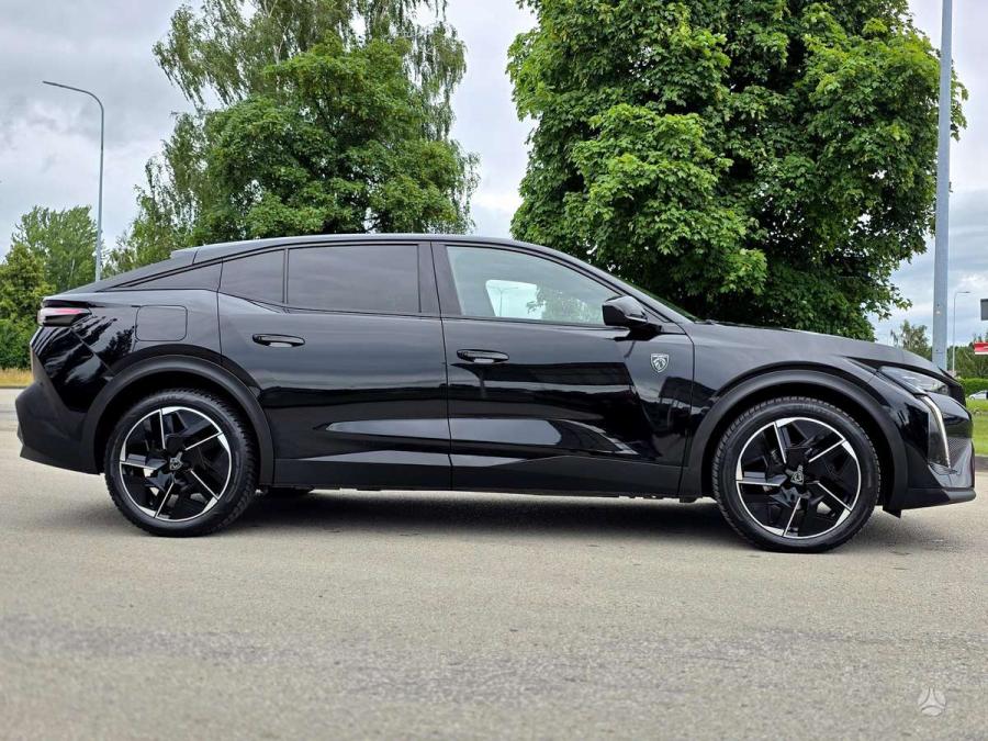 Melns Peugeot 408 2023 Tauragė, ar dzinēja tilpumu 1.20 L un nobraukumu 128 tūkst. km par 16500 €, foto 5 vietnē AUTOMOTO.COM.LV