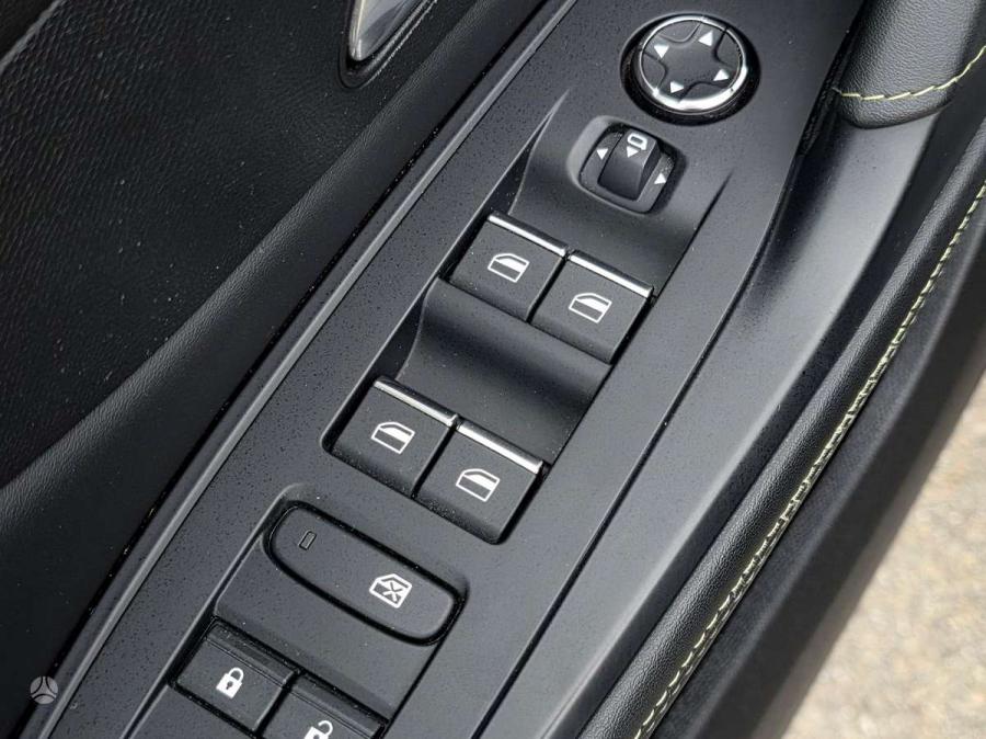 Melns Peugeot 408 2023 Tauragė, ar dzinēja tilpumu 1.20 L un nobraukumu 128 tūkst. km par 16500 €, foto 48 vietnē AUTOMOTO.COM.LV