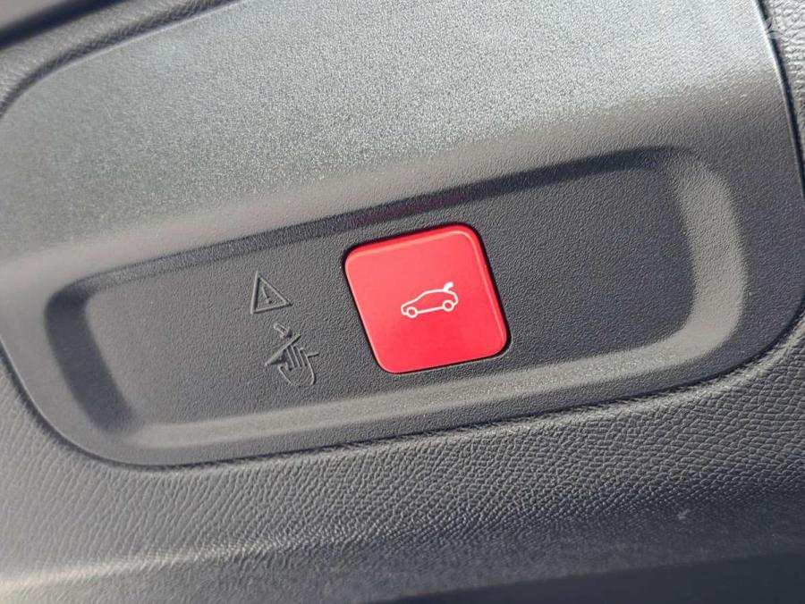 Melns Peugeot 408 2023 Tauragė, ar dzinēja tilpumu 1.20 L un nobraukumu 128 tūkst. km par 16500 €, foto 52 vietnē AUTOMOTO.COM.LV