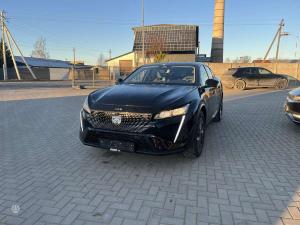 Black Peugeot 408 2022 in Taurage, with an engine capacity of 1.20 L and mileage of 103 thousand km for 18148 €, photo 4 on AUTOMOTO.COM.LV