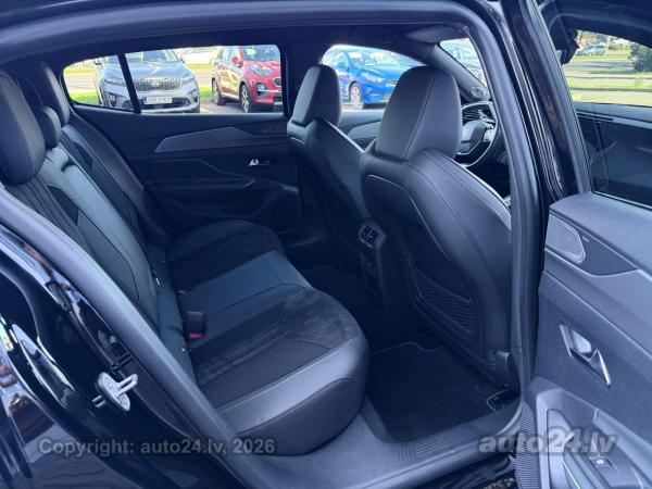 Peugeot 408 2023 Tallina vietnē Melns Peugeot 408 2023 Tallina, ar dzinēja tilpumu 1.20 L un nobraukumu 43 tūkst. km par 24900 €, foto 6 vietnē AUTOMOTO.COM.LV