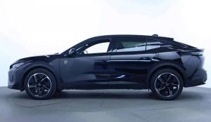 Black Peugeot 408 2024 in Riga, with an engine capacity of 1.20 L and mileage of 25 thousand km for 24990 €, photo 3 on AUTOMOTO.COM.LV