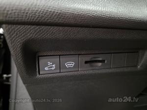Melns Peugeot 408 2024 Tallina, ar dzinēja tilpumu 1.20 L un nobraukumu 45 tūkst. km par 26900 €, foto 16 vietnē AUTOMOTO.COM.LV