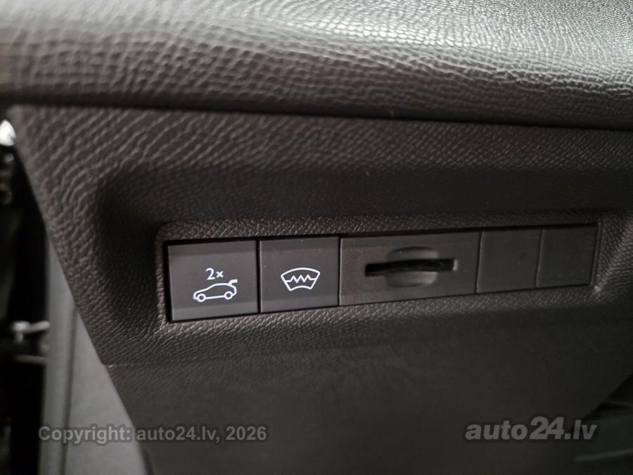 Melns Peugeot 408 2024 Tallina, ar dzinēja tilpumu 1.20 L un nobraukumu 45 tūkst. km par 26900 €, foto 16 vietnē AUTOMOTO.COM.LV