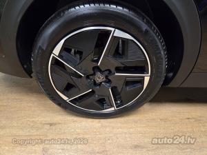Melns Peugeot 408 2024 Tallina, ar dzinēja tilpumu 1.20 L un nobraukumu 45 tūkst. km par 26900 €, foto 23 vietnē AUTOMOTO.COM.LV