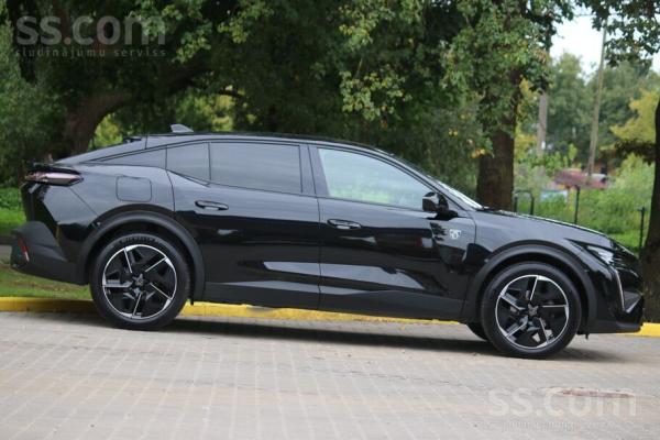 Melns Peugeot 408 2024 Rīga, ar dzinēja tilpumu 1.20 L un nobraukumu 26 tūkst. km par 24990 €, foto 6 vietnē AUTOMOTO.COM.LV