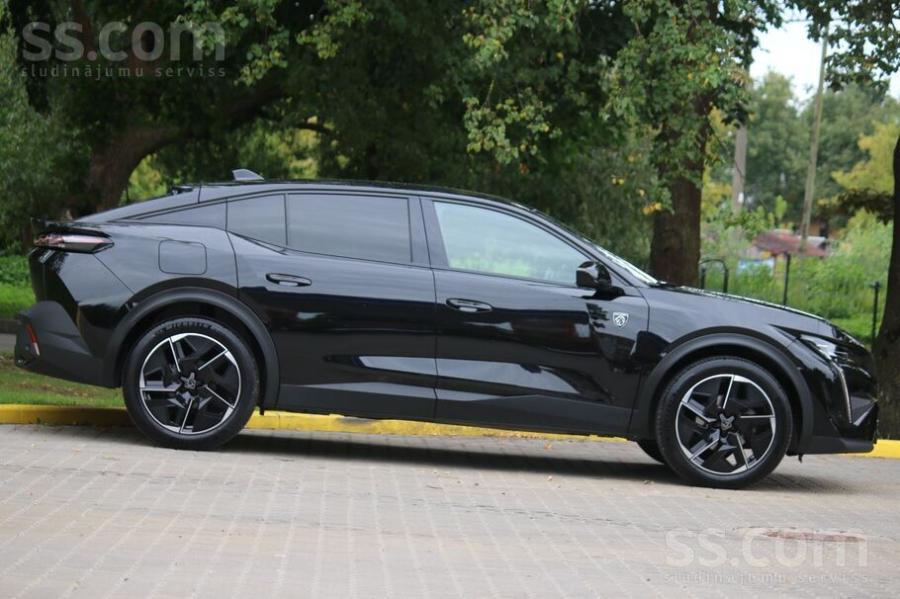 Black Peugeot 408 2024 in Riga, with an engine capacity of 1.20 L and mileage of 26 thousand km for 24990 €, photo 7 on AUTOMOTO.COM.LV