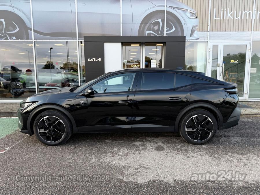 Black Peugeot 408 2024 in Tallinn, with an engine capacity of 1.20 L and mileage of 19 thousand km for 26900 €, photo 3 on AUTOMOTO.COM.LV