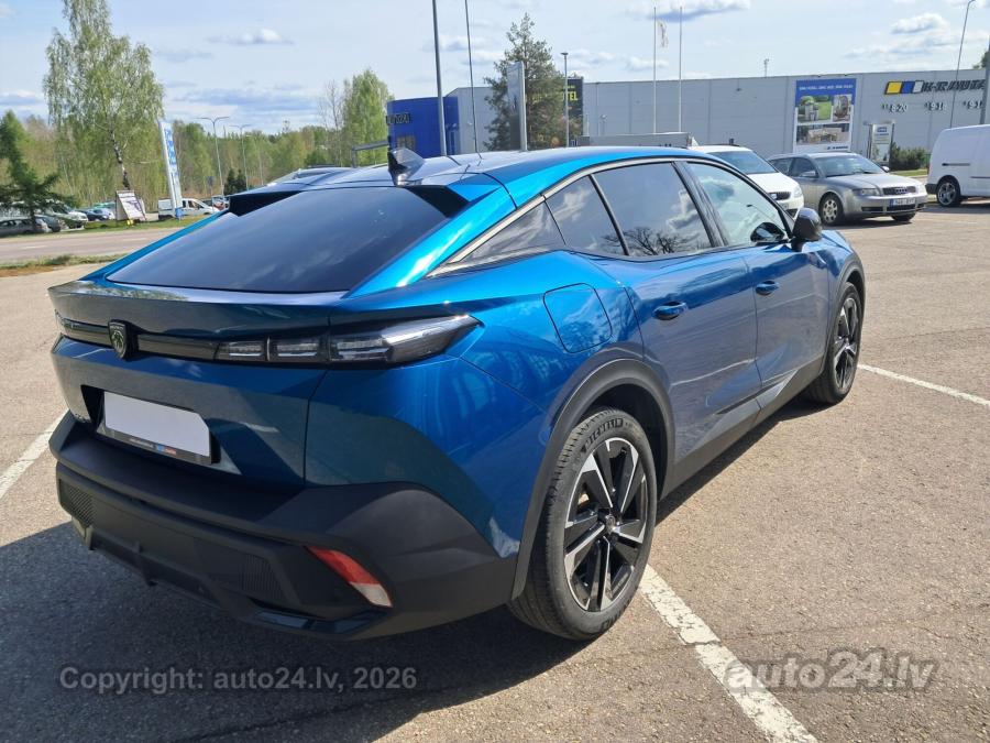 Синий Пежо 408 2023 в Валга, объемом двигателя 1.20 л и пробегом 58 тыс. км за 26900 €, фото 4 на AUTOMOTO.COM.LV