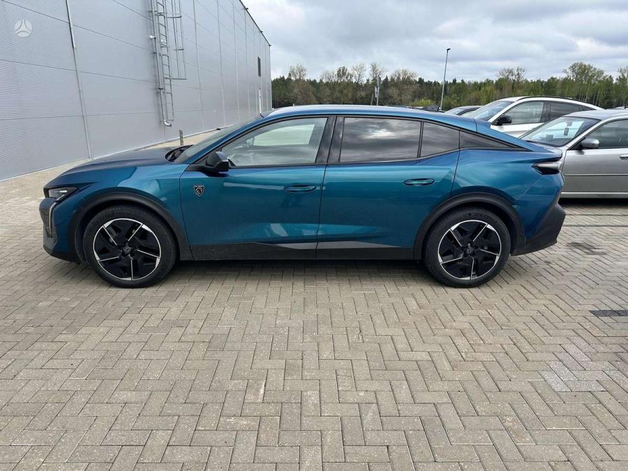 Zils Peugeot 408 2024 Viļņa, ar dzinēja tilpumu 1.20 L un nobraukumu 32 tūkst. km par 24000 €, foto 4 vietnē AUTOMOTO.COM.LV