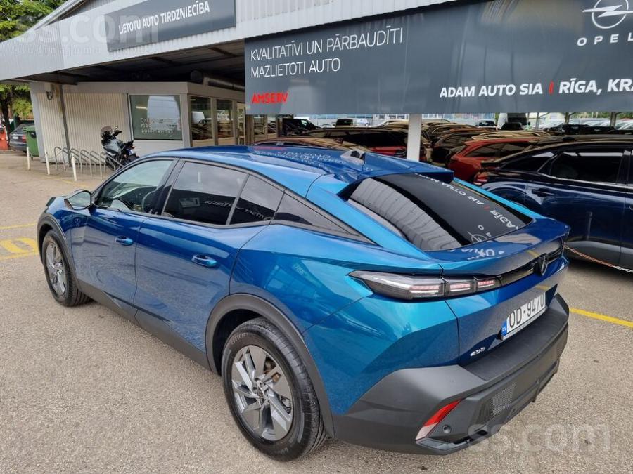 Blue Peugeot 408 2025 in Riga, with an engine capacity of 1.20 L and mileage of 34 thousand km for 25500 €, photo 5 on AUTOMOTO.COM.LV