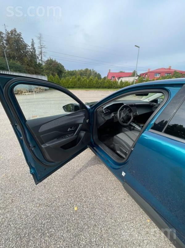Пежо 408 2023 в Рига на AUTOMOTO.COM.LV Синий Пежо 408 2023 в Рига, объемом двигателя 1.20 л и пробегом 84 тыс. км за 18500 €, фото 8 на AUTOMOTO.COM.LV