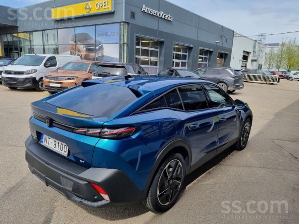 Зеленый Пежо 408 2023 в Рига, объемом двигателя 1.20 л и пробегом 32 тыс. км за 25500 €, фото 2 на AUTOMOTO.COM.LV
