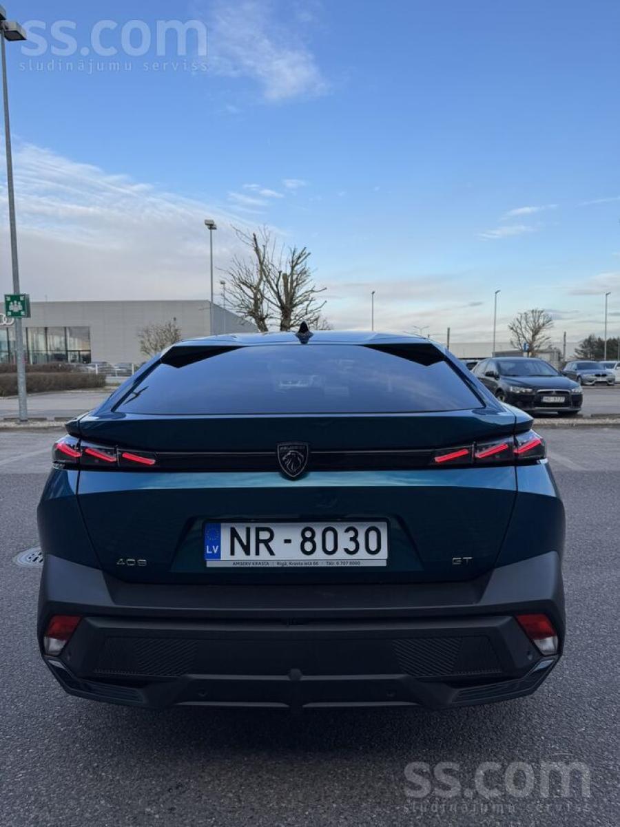 Green Peugeot 408 2023 in Riga, with an engine capacity of 1.20 L and mileage of 57 thousand km for 22900 €, photo 5 on AUTOMOTO.COM.LV