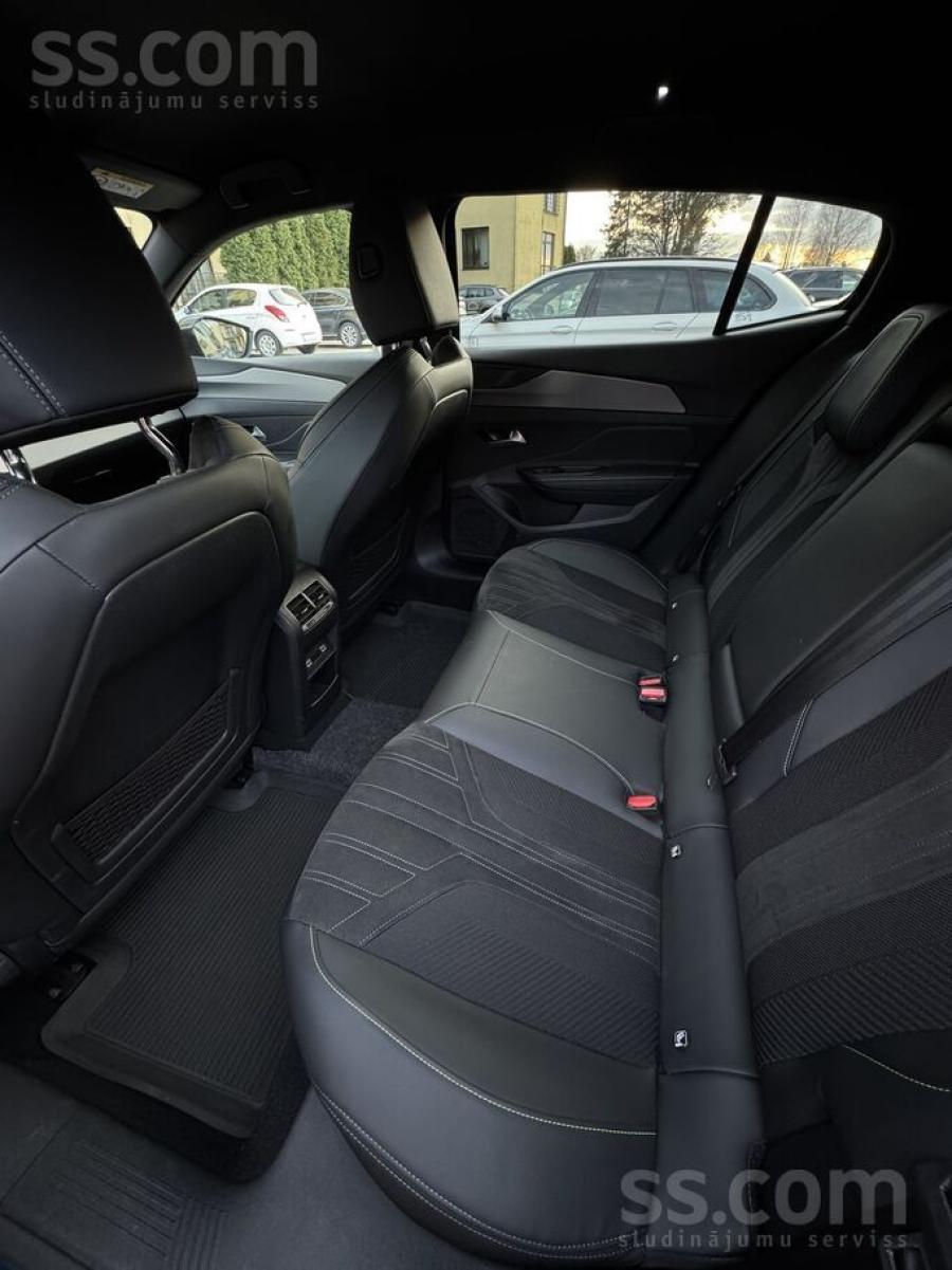 Green Peugeot 408 2023 in Riga, with an engine capacity of 1.20 L and mileage of 57 thousand km for 22900 €, photo 10 on AUTOMOTO.COM.LV