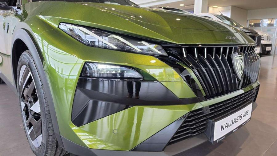 Green Peugeot 408 2026 in Kaunas, with an engine capacity of 1.20 L and mileage of 0 thousand km for 33900 €, photo 8 on AUTOMOTO.COM.LV