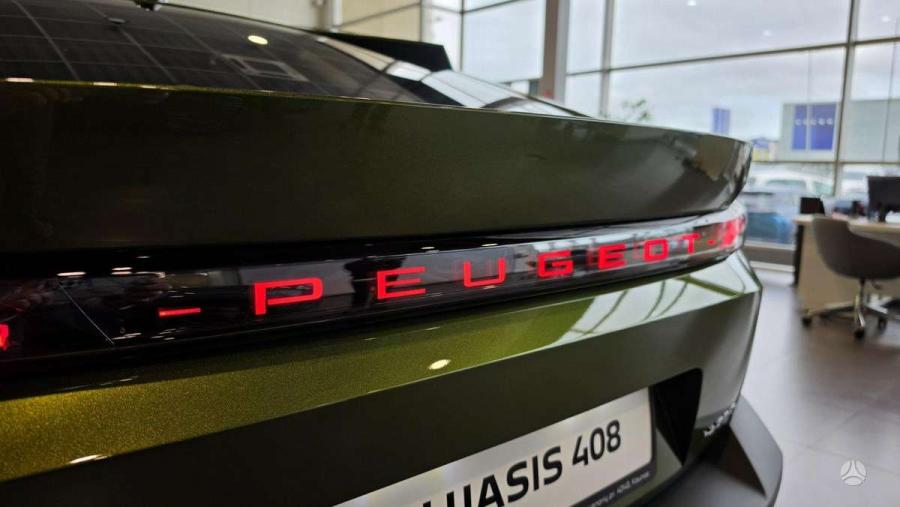 Green Peugeot 408 2026 in Kaunas, with an engine capacity of 1.20 L and mileage of 0 thousand km for 33900 €, photo 10 on AUTOMOTO.COM.LV