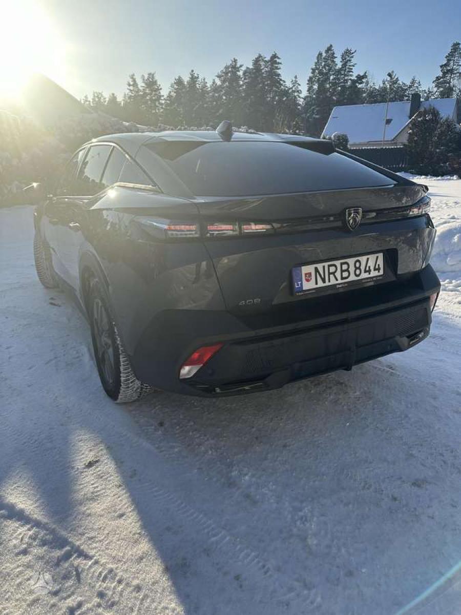 Grey Peugeot 408 2023 in Varena, with an engine capacity of 1.20 L and mileage of 37 thousand km for 26500 €, photo 6 on AUTOMOTO.COM.LV