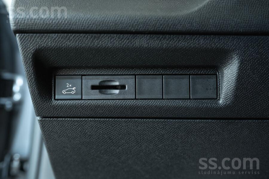 Pelēks Peugeot 408 2023 Rīga, ar dzinēja tilpumu 1.20 L un nobraukumu 54 tūkst. km par 21990 €, foto 14 vietnē AUTOMOTO.COM.LV
