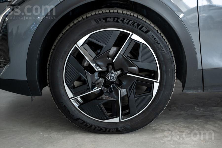 Pelēks Peugeot 408 2023 Rīga, ar dzinēja tilpumu 1.20 L un nobraukumu 54 tūkst. km par 21990 €, foto 26 vietnē AUTOMOTO.COM.LV