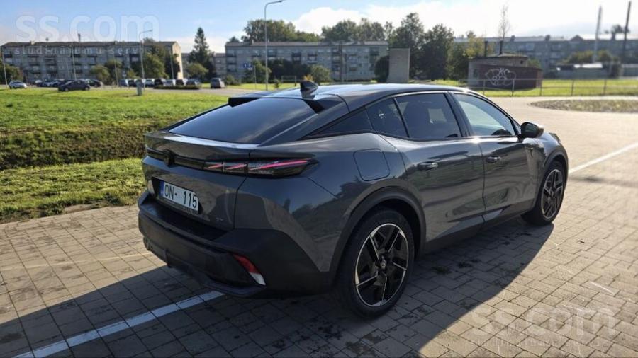 Pelēks Peugeot 408 2024 Rīga, ar dzinēja tilpumu 1.20 L un nobraukumu 39 tūkst. km par 27500 €, foto 3 vietnē AUTOMOTO.COM.LV