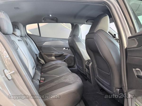 Grey Peugeot 408 2026 in Tallinn, with an engine capacity of 1.20 L and mileage of 8 thousand km for 33900 €, photo 10 on AUTOMOTO.COM.LV