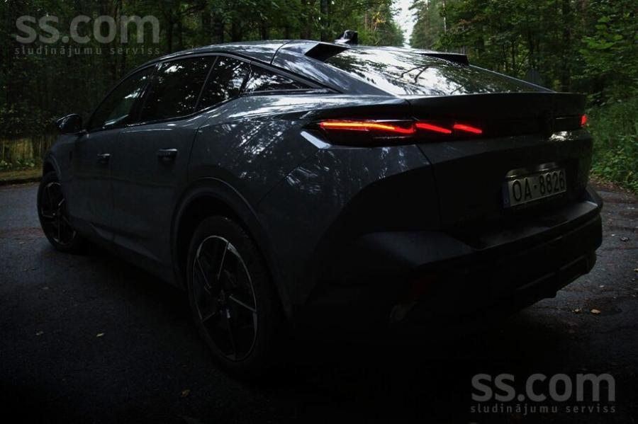 Pelēks Peugeot 408 2024 Rīga, ar dzinēja tilpumu 1.20 L un nobraukumu 25 tūkst. km par 26500 €, foto 4 vietnē AUTOMOTO.COM.LV