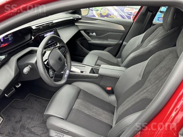 Красный Пежо 408 2023 в Рига, объемом двигателя 1.60 л и пробегом 22 тыс. км за 34900 €, фото 6 на AUTOMOTO.COM.LV