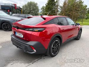 Red Peugeot 408 2023 in Rakvere, with an engine capacity of 1.20 L and mileage of 41 thousand km for 24990 €, photo 5 on AUTOMOTO.COM.LV