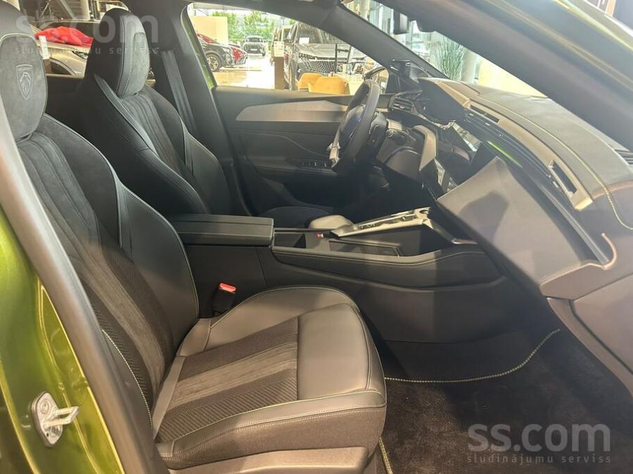 Red Peugeot 408 2026 in Riga, with an engine capacity of 1.20 L and mileage of 0 thousand km for 37100 €, photo 12 on AUTOMOTO.COM.LV