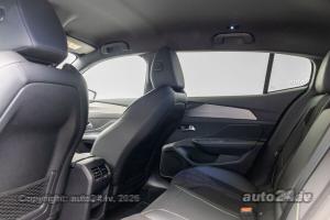 White Peugeot 408 2023 in Johvi, with an engine capacity of 1.20 L and mileage of 38 thousand km for 25000 €, photo 12 on AUTOMOTO.COM.LV