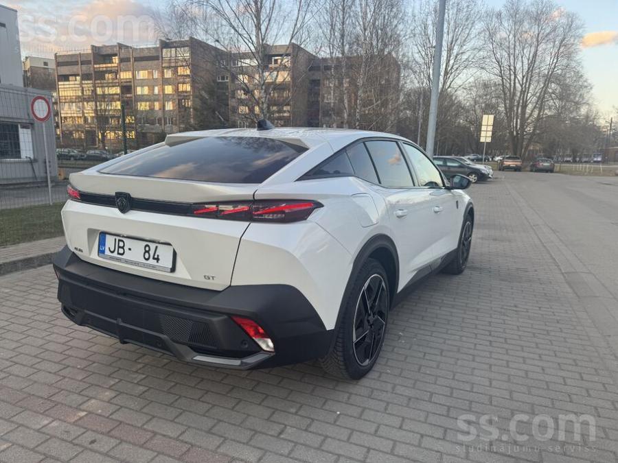 Balts Peugeot 408 2023 Ogre, ar dzinēja tilpumu 1.20 L un nobraukumu 61 tūkst. km par 26500 €, foto 4 vietnē AUTOMOTO.COM.LV