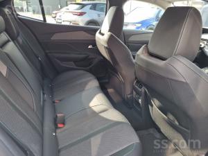 Balts Peugeot 408 2025 Rīga, ar dzinēja tilpumu 1.20 L un nobraukumu 33 tūkst. km par 25500 €, foto 9 vietnē AUTOMOTO.COM.LV