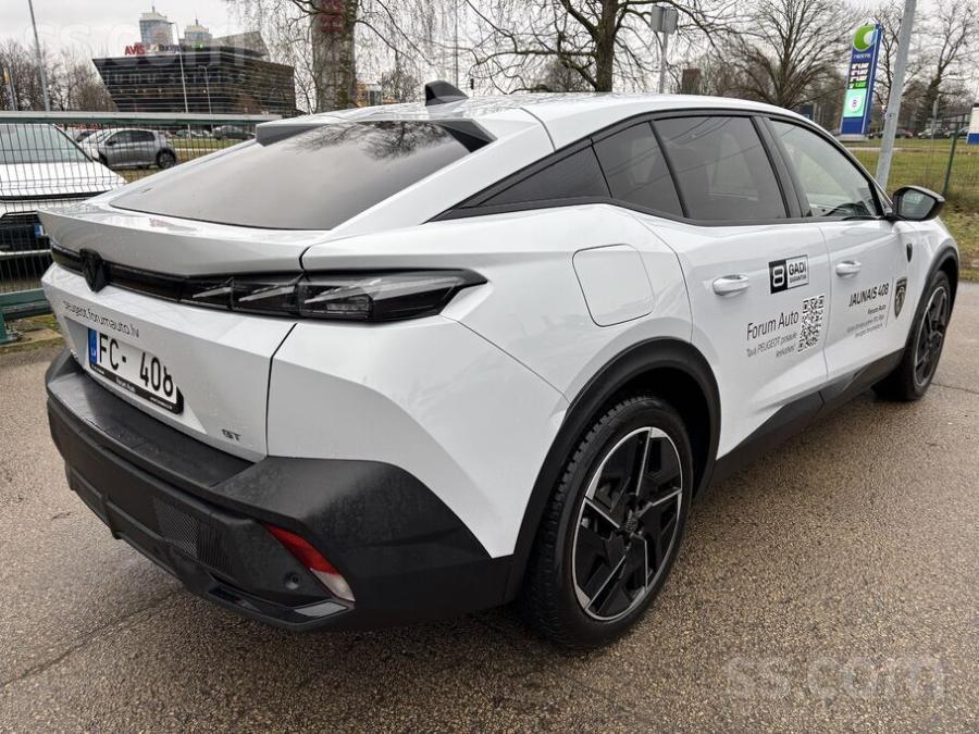 White Peugeot 408 2025 in Riga, with an engine capacity of 1.20 L and mileage of 6 thousand km for 29600 €, photo 3 on AUTOMOTO.COM.LV