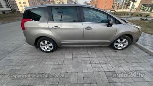 Beige Peugeot 5008 2014 in Tallinn, with an engine capacity of 1.60 L and mileage of 201 thousand km for 7300 €, photo 2 on AUTOMOTO.COM.LV