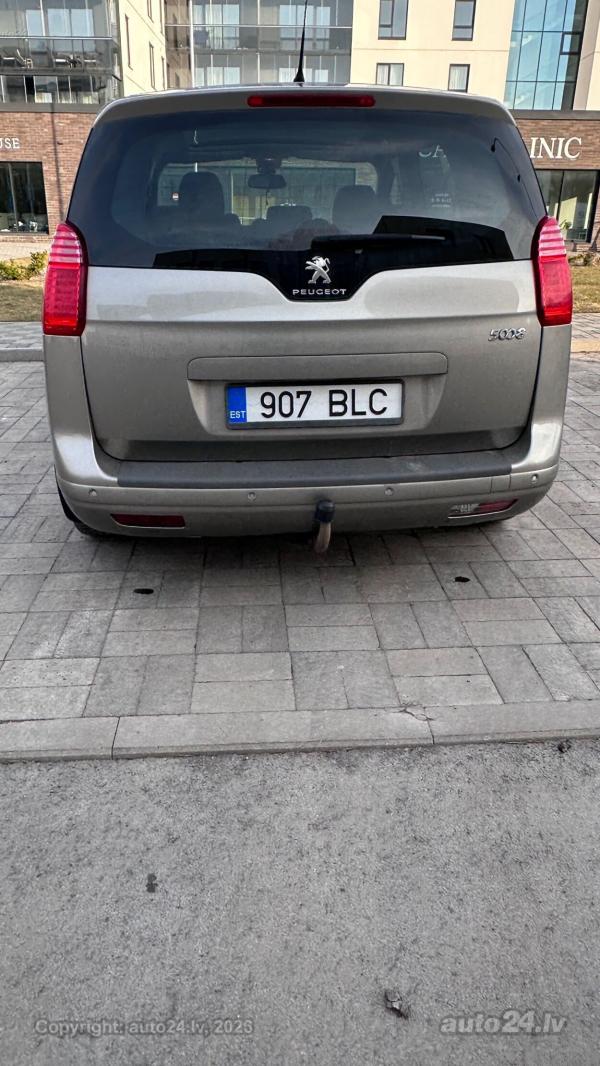 Smilšu krāsa Peugeot 5008 2014 Tallina, ar dzinēja tilpumu 1.60 L un nobraukumu 201 tūkst. km par 7300 €, foto 3 vietnē AUTOMOTO.COM.LV