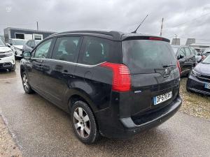 Black Peugeot 5008 2015 in Vilnius, with an engine capacity of 0.00 L and mileage of 143 thousand km for 6499 €, photo 5 on AUTOMOTO.COM.LV