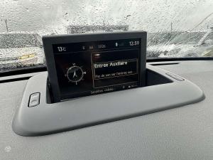 Black Peugeot 5008 2015 in Vilnius, with an engine capacity of 0.00 L and mileage of 143 thousand km for 6499 €, photo 15 on AUTOMOTO.COM.LV
