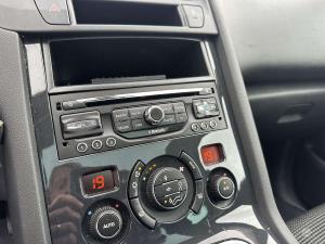 Black Peugeot 5008 2015 in Vilnius, with an engine capacity of 0.00 L and mileage of 143 thousand km for 6499 €, photo 16 on AUTOMOTO.COM.LV