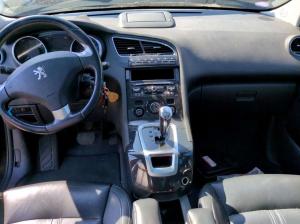 Black Peugeot 5008 2016 in Vilnius, with an engine capacity of 1.56 L and mileage of 165 thousand km for 8470 €, photo 11 on AUTOMOTO.COM.LV