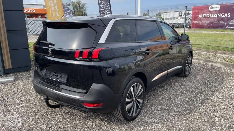 Black Peugeot 5008 2017 in Marijampole, with an engine capacity of 1.60 L and mileage of 243 thousand km for 11600 €, photo 5 on AUTOMOTO.COM.LV