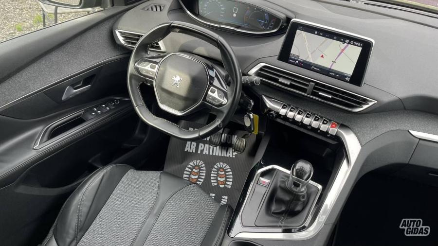 Black Peugeot 5008 2017 in Marijampole, with an engine capacity of 1.60 L and mileage of 243 thousand km for 11600 €, photo 12 on AUTOMOTO.COM.LV