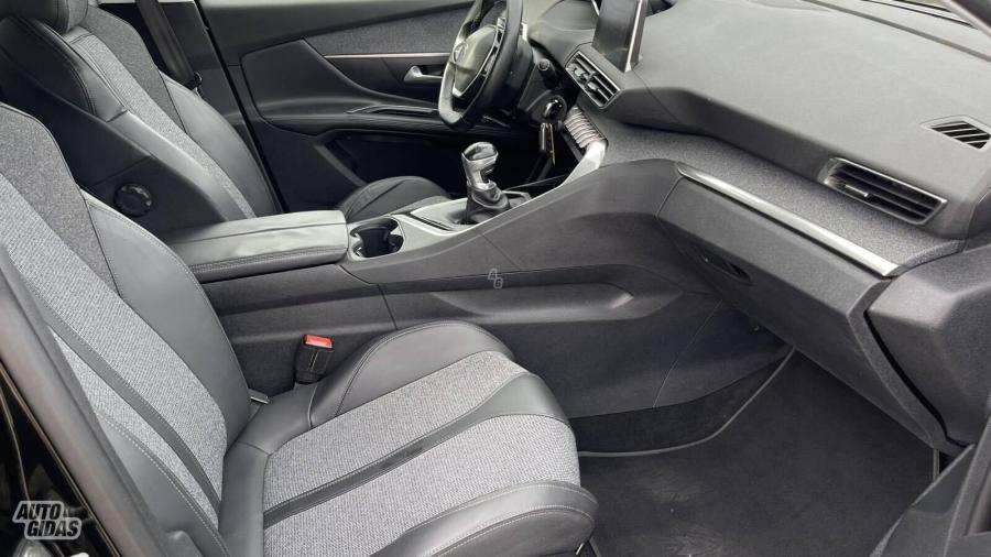 Black Peugeot 5008 2017 in Marijampole, with an engine capacity of 1.60 L and mileage of 243 thousand km for 11600 €, photo 22 on AUTOMOTO.COM.LV